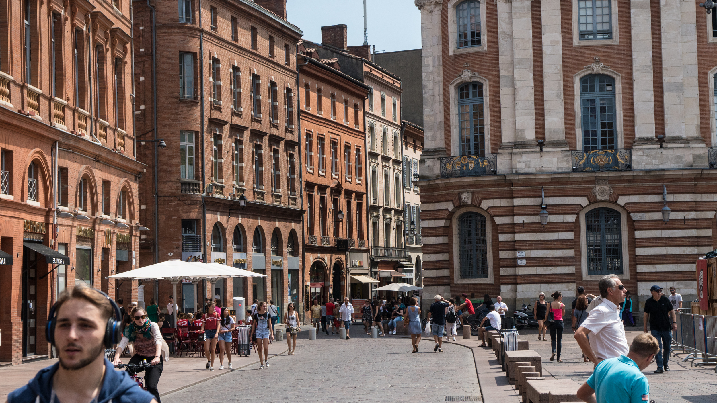 Happy in Toulouse | Steve Stern's Fieldnotes from a Random Walk through ...